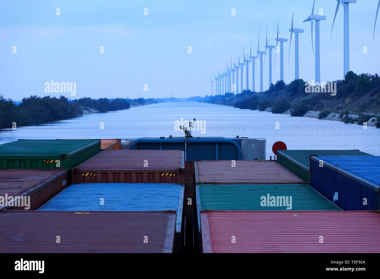 Barge cft Banque de photographies et d’images à haute résolution - Alamy