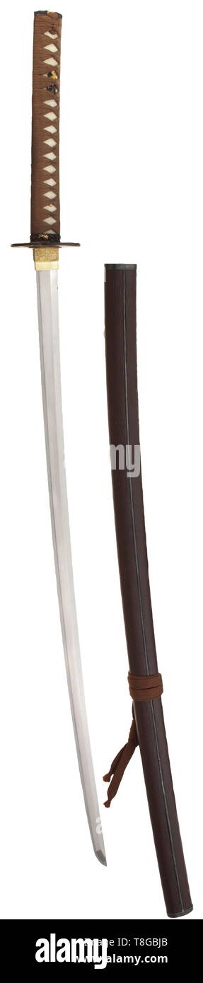 Un katana japonais, vers 1660 Blade shinogi-zukuri, torii-zori. Ko ...
