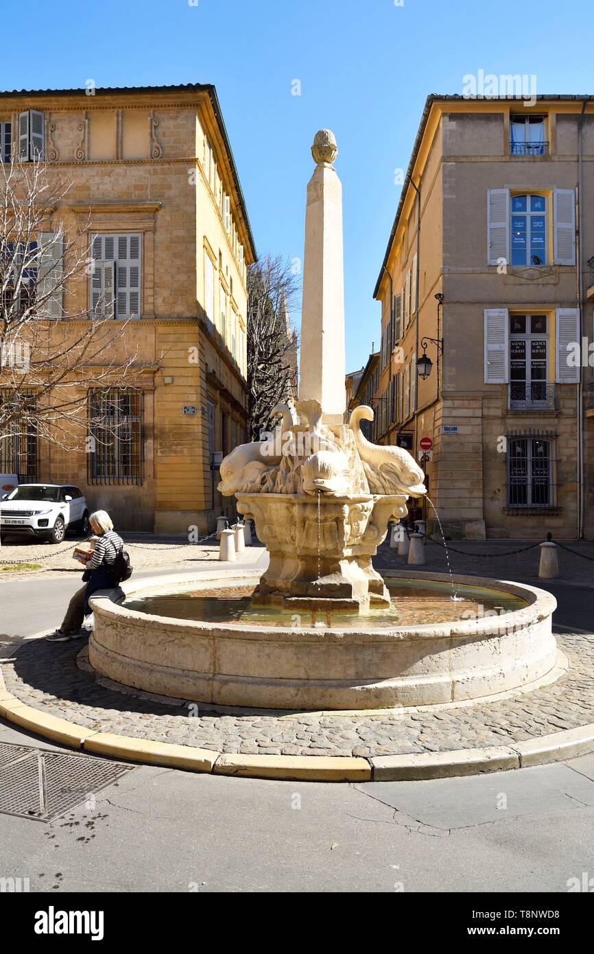 Quatre dauphins aix en provence france Banque de photographies et d’images à haute résolution ...