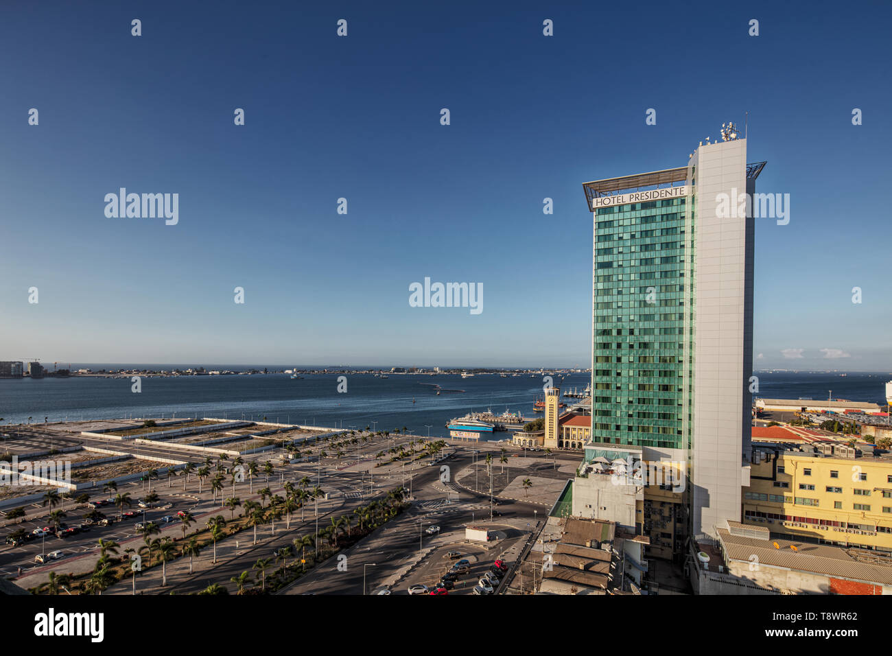Luanda centre ville Banque de photographies et d’images à haute ...