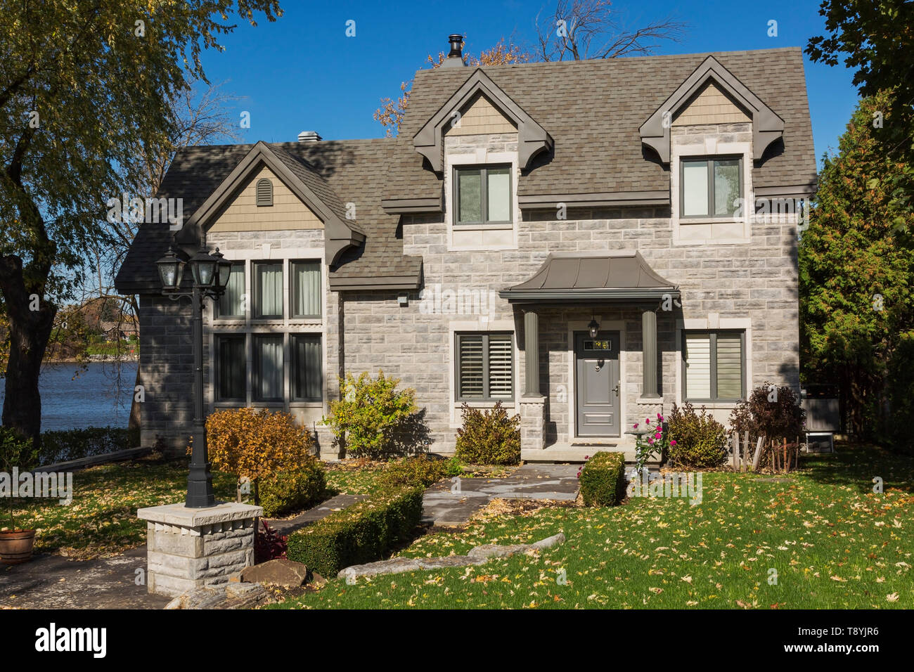 Bardeaux architecturaux Banque de photographies et d’images à haute ...