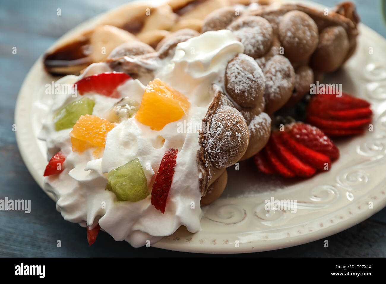 Bubble waffle Banque de photographies et d’images à haute résolution ...