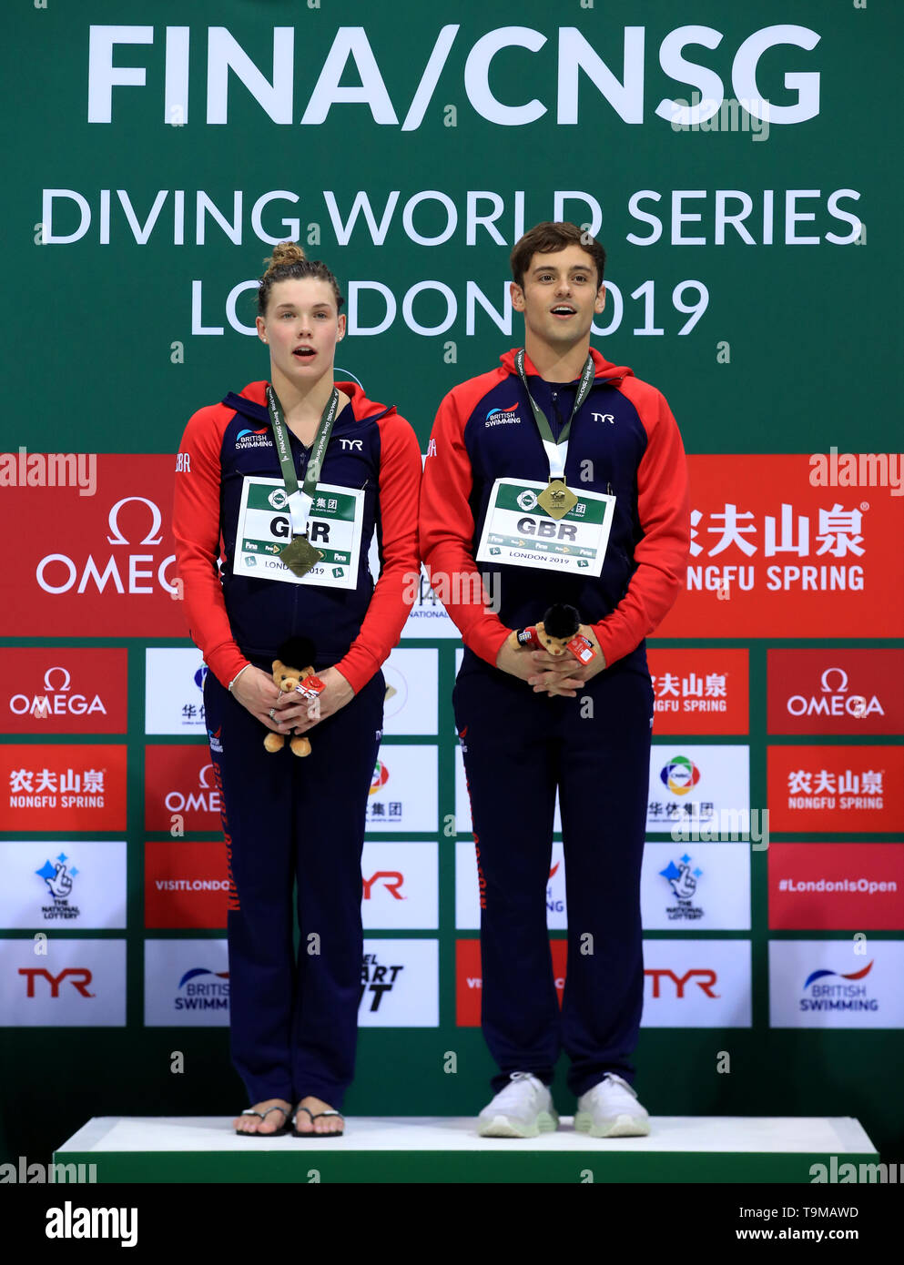 La société britannique Thomas Daley et Grace Reid sur le podium après ...