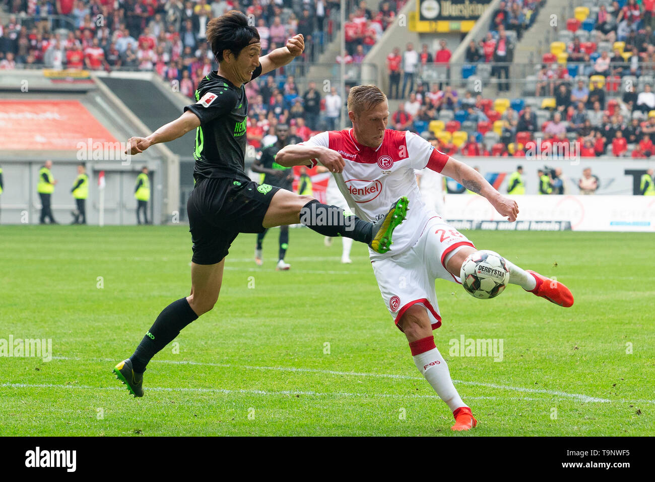 Rouwen hennings fortuna dusseldorf 1895 ev Banque de photographies et d ... Rouwen hennings fortuna dusseldorf 1895 ev Banque de photographies et d ...