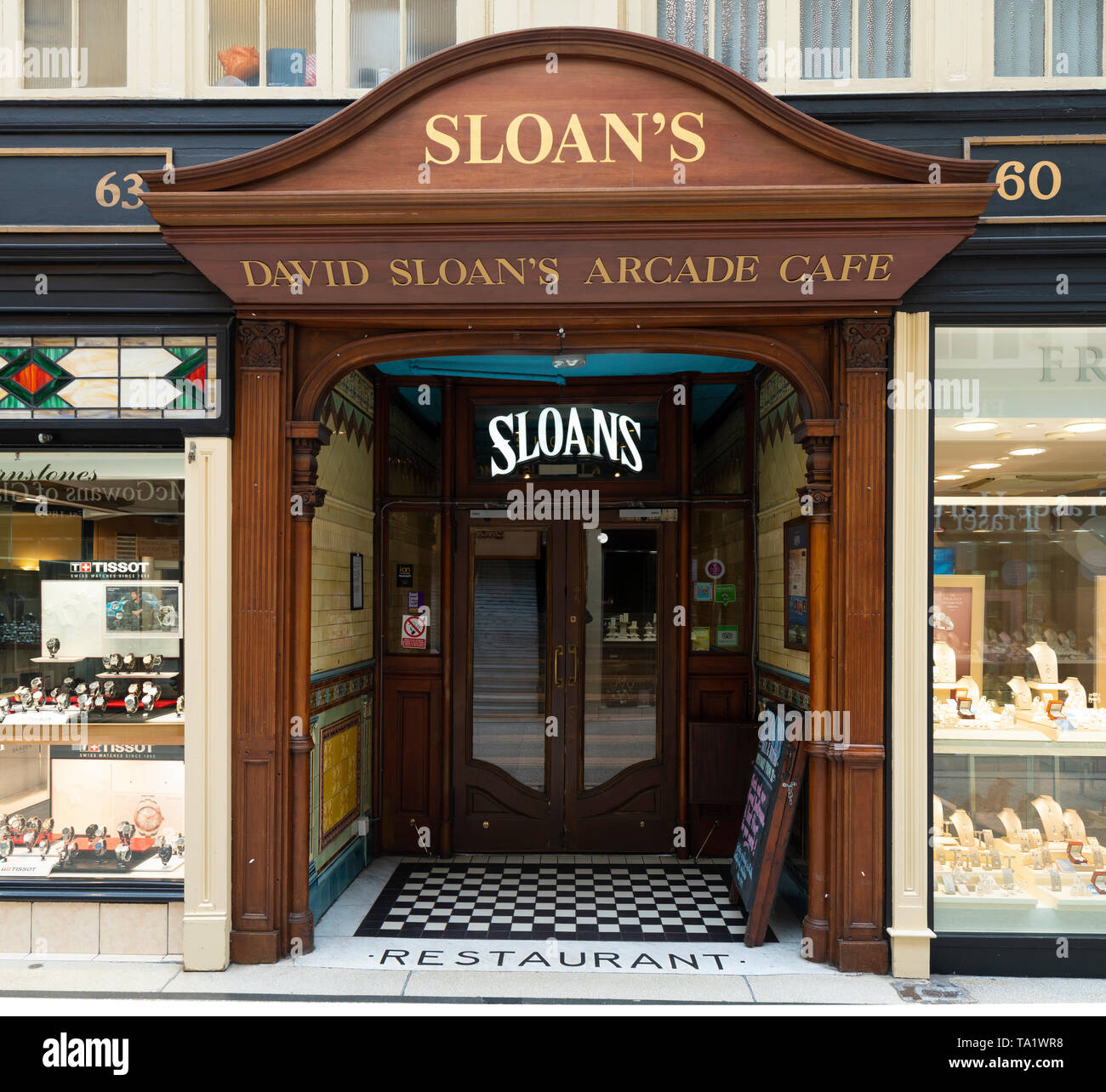 Sloans pub Banque de photographies et d’images à haute résolution - Alamy