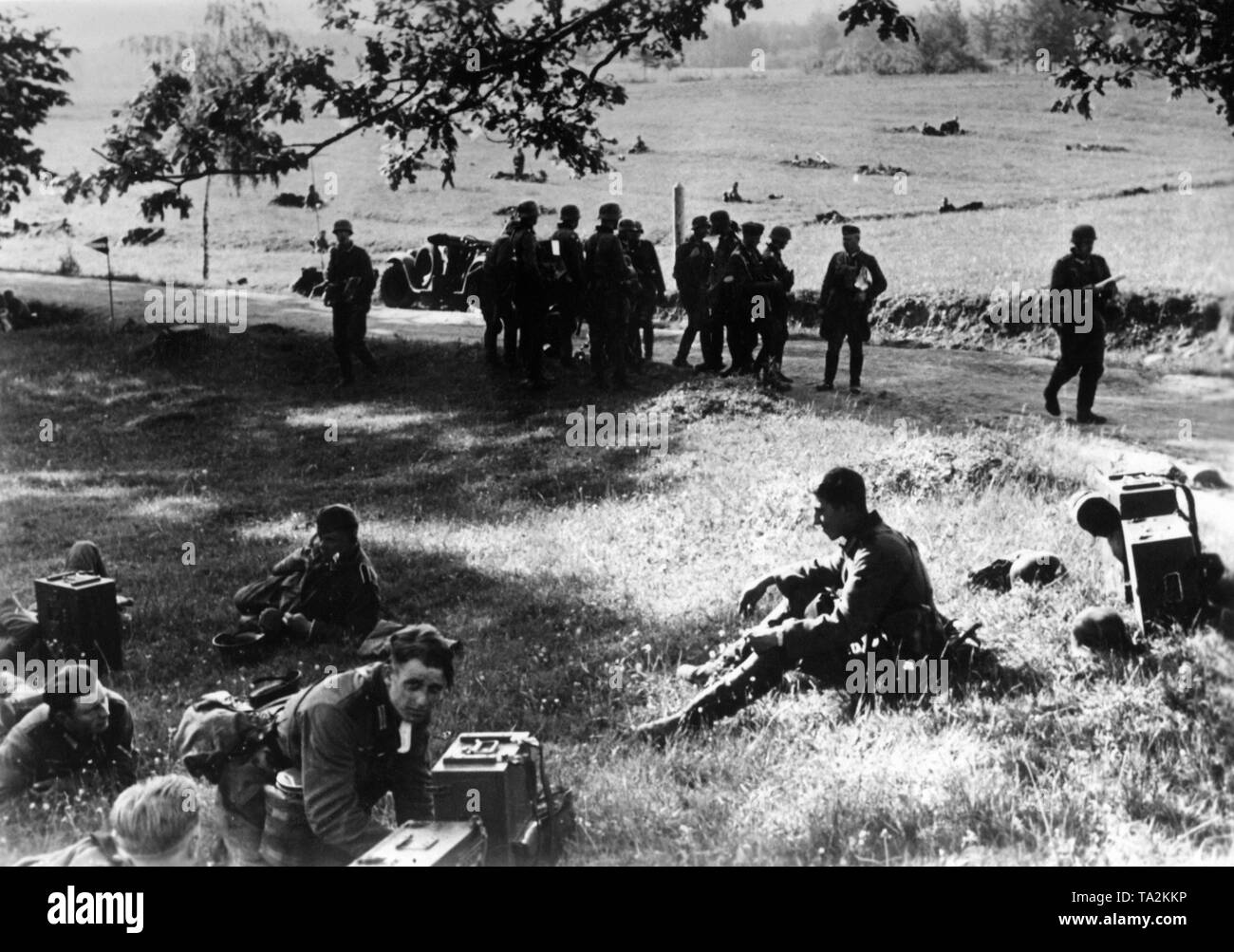 Soldats allemands nazis au premier plan Banque de photographies et d ...
