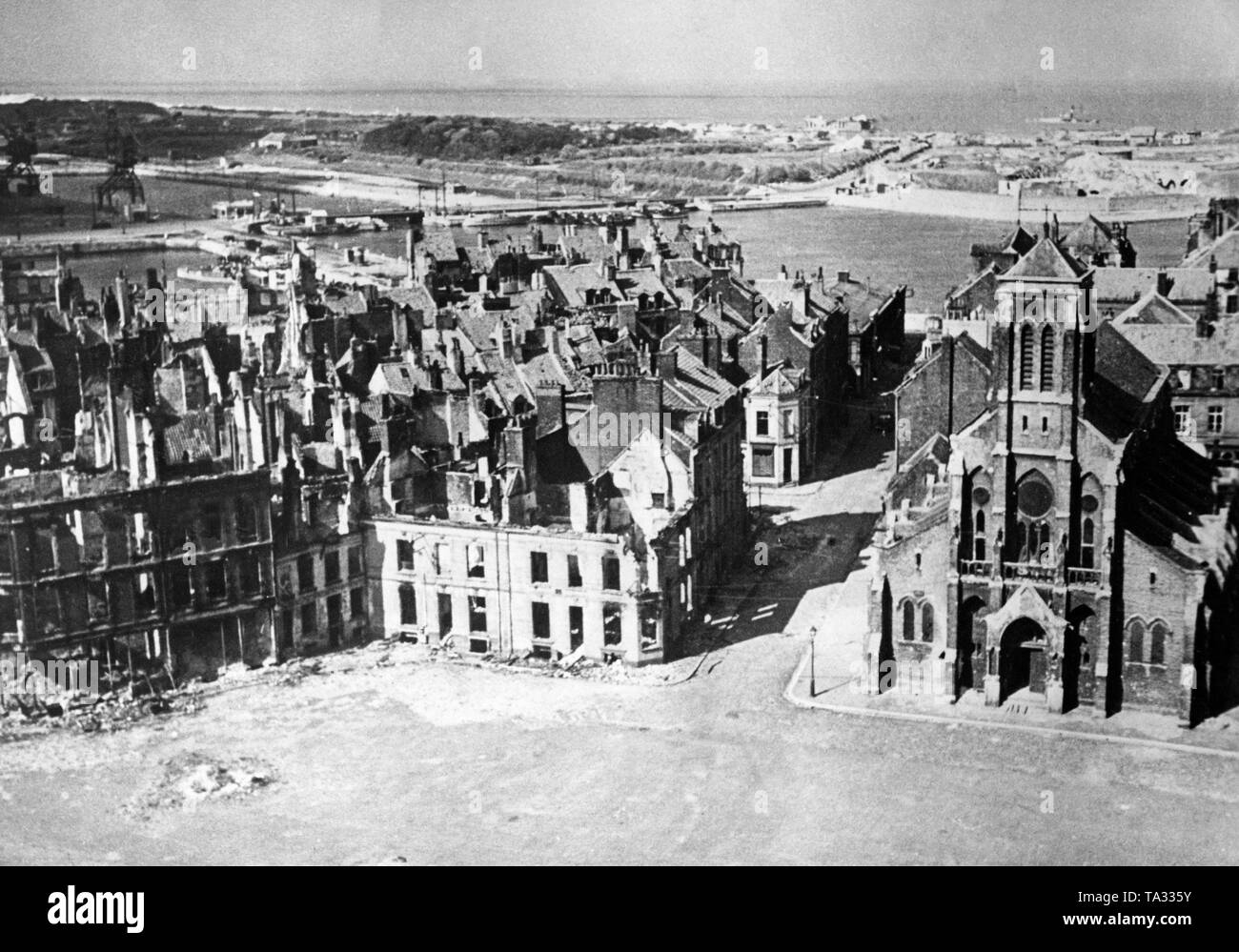 Calais 1940 Banque d'images noir et blanc - Alamy