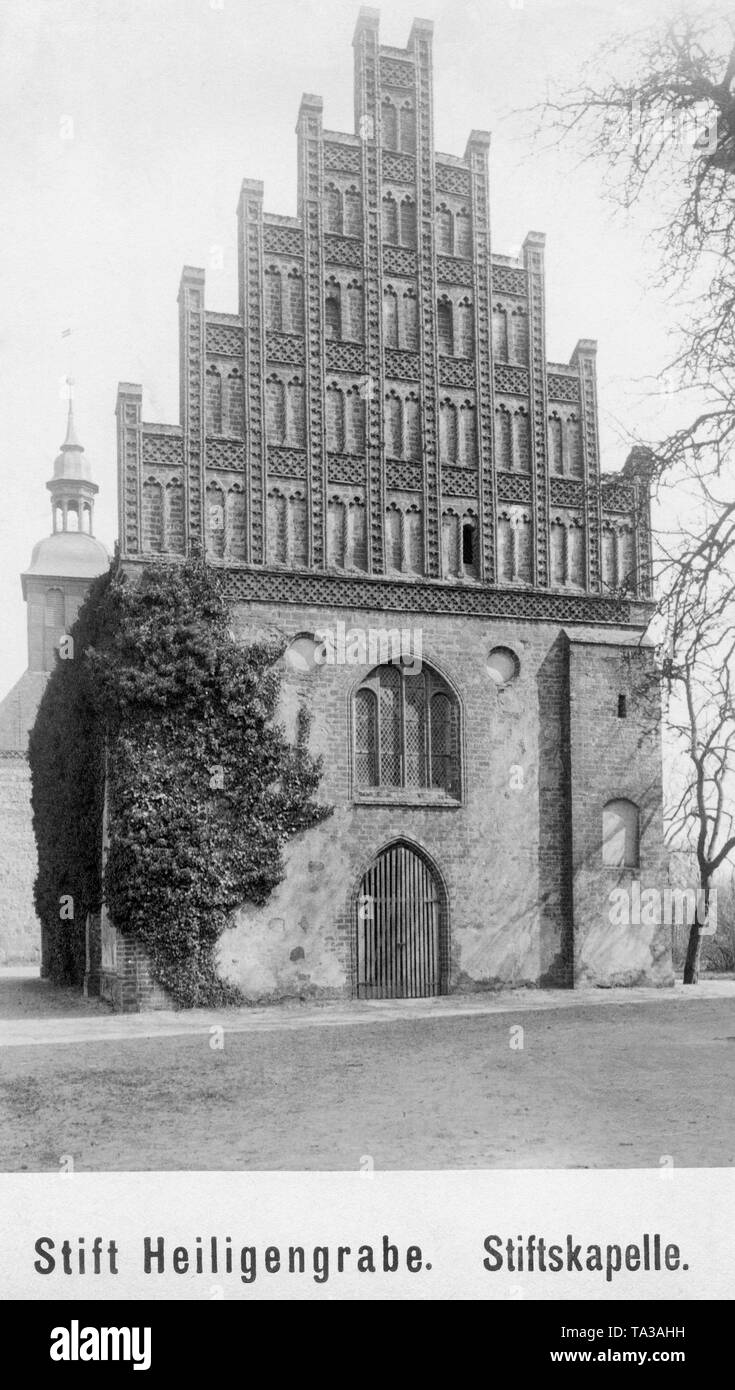 Frises gothiques Banque de photographies et d’images à haute résolution ...