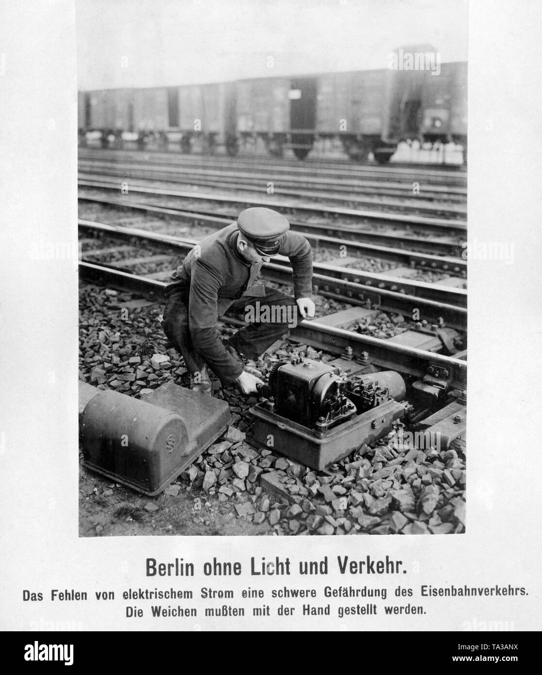 1920s Electricity Banque d'image et photos - Alamy