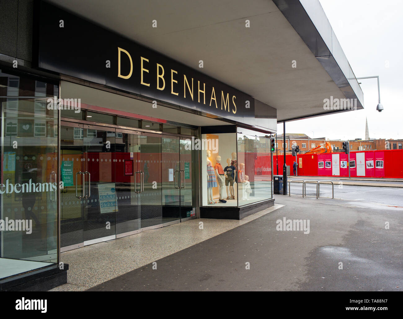 Bâtiment et d'un magasin Debenhams dans le centre-ville de Southampton ...