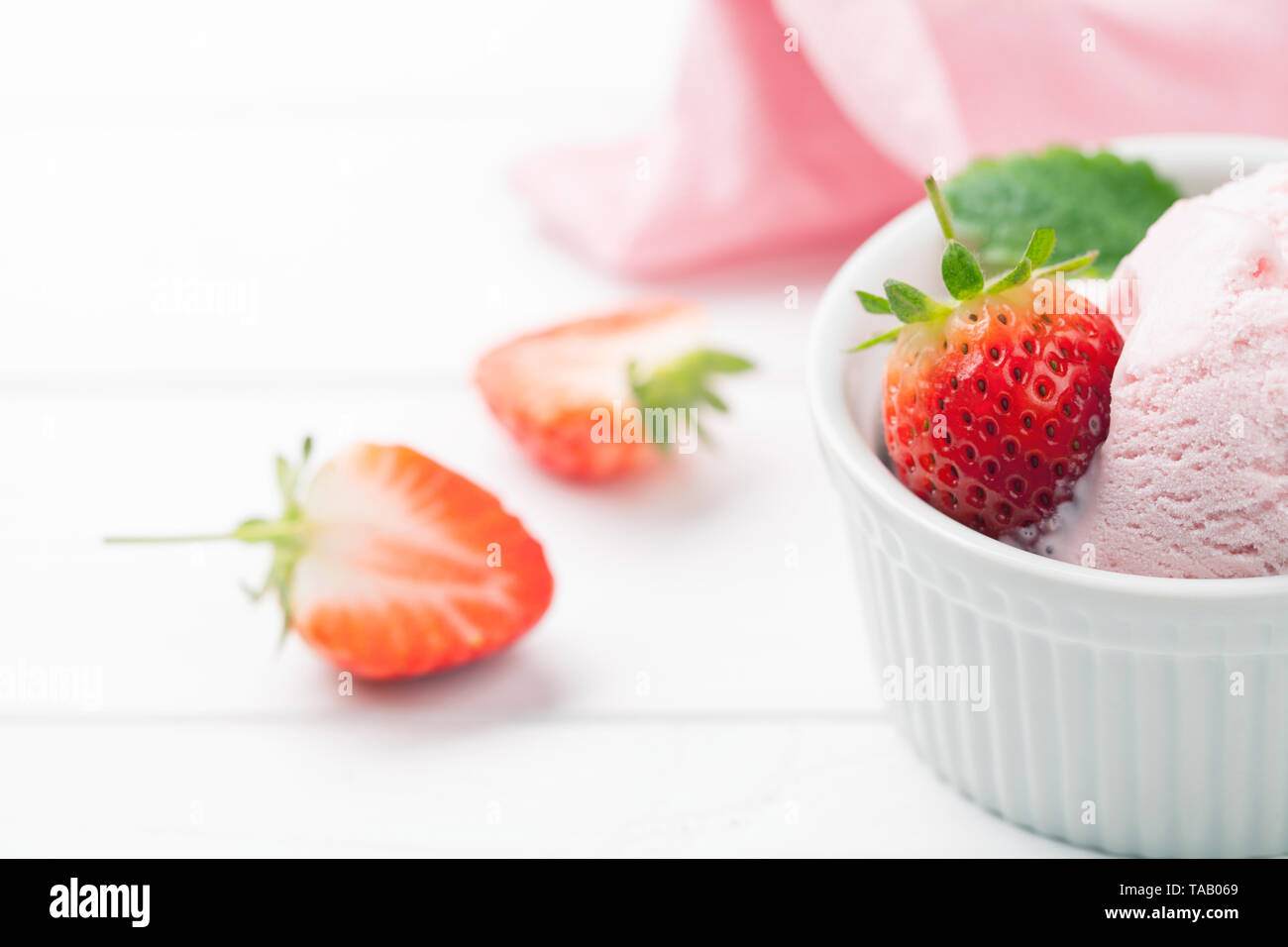 Glace fraise fraise Banque de photographies et d’images à haute ...