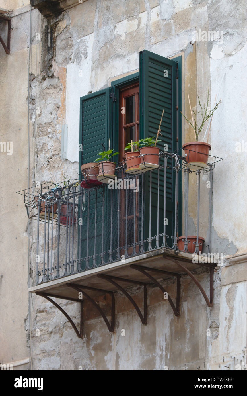 Palerme balcon Banque de photographies et d’images à haute résolution ...