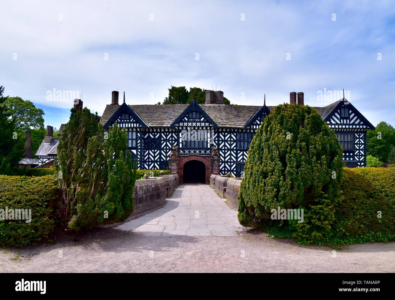Tudor hall house Banque de photographies et d’images à haute résolution ...