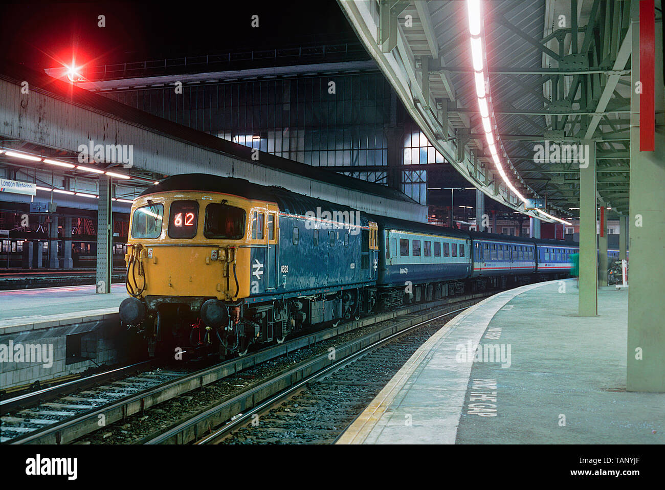 Un certain nombre de locomotives classe 33 Crompton 33114 British Rail ...