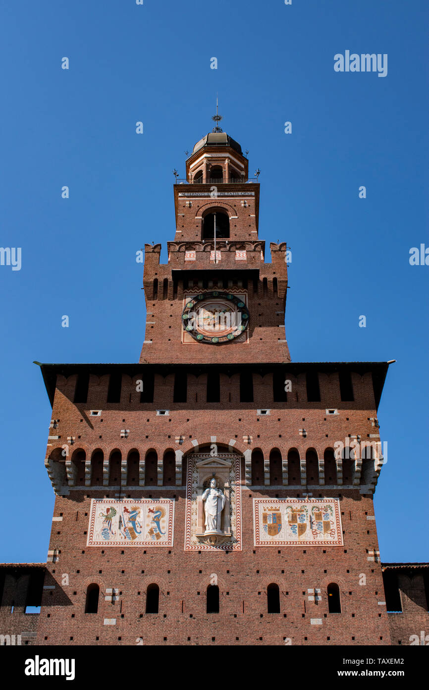 Milan : la Torre del Filarete, tour centrale du château Sforza ...