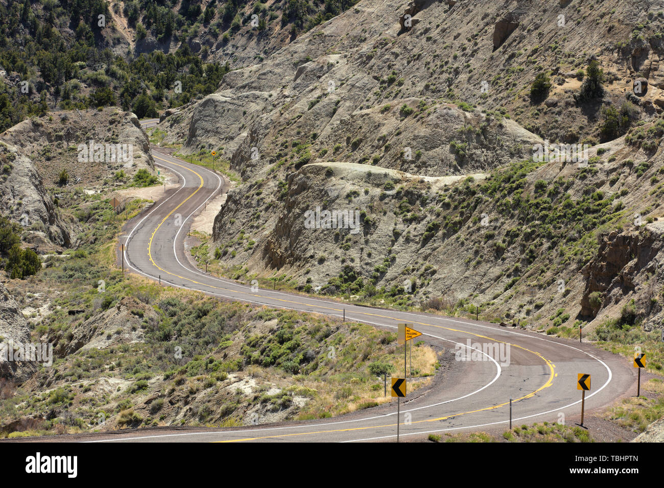 Courbe de route sinueuse Banque de photographies et d’images à haute ...