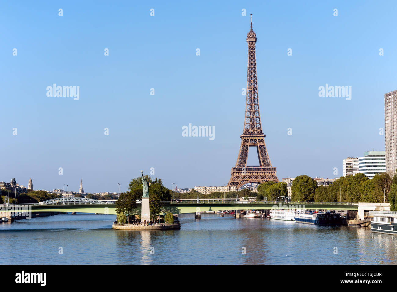 Quartier du front de seine Banque de photographies et d’images à haute ...