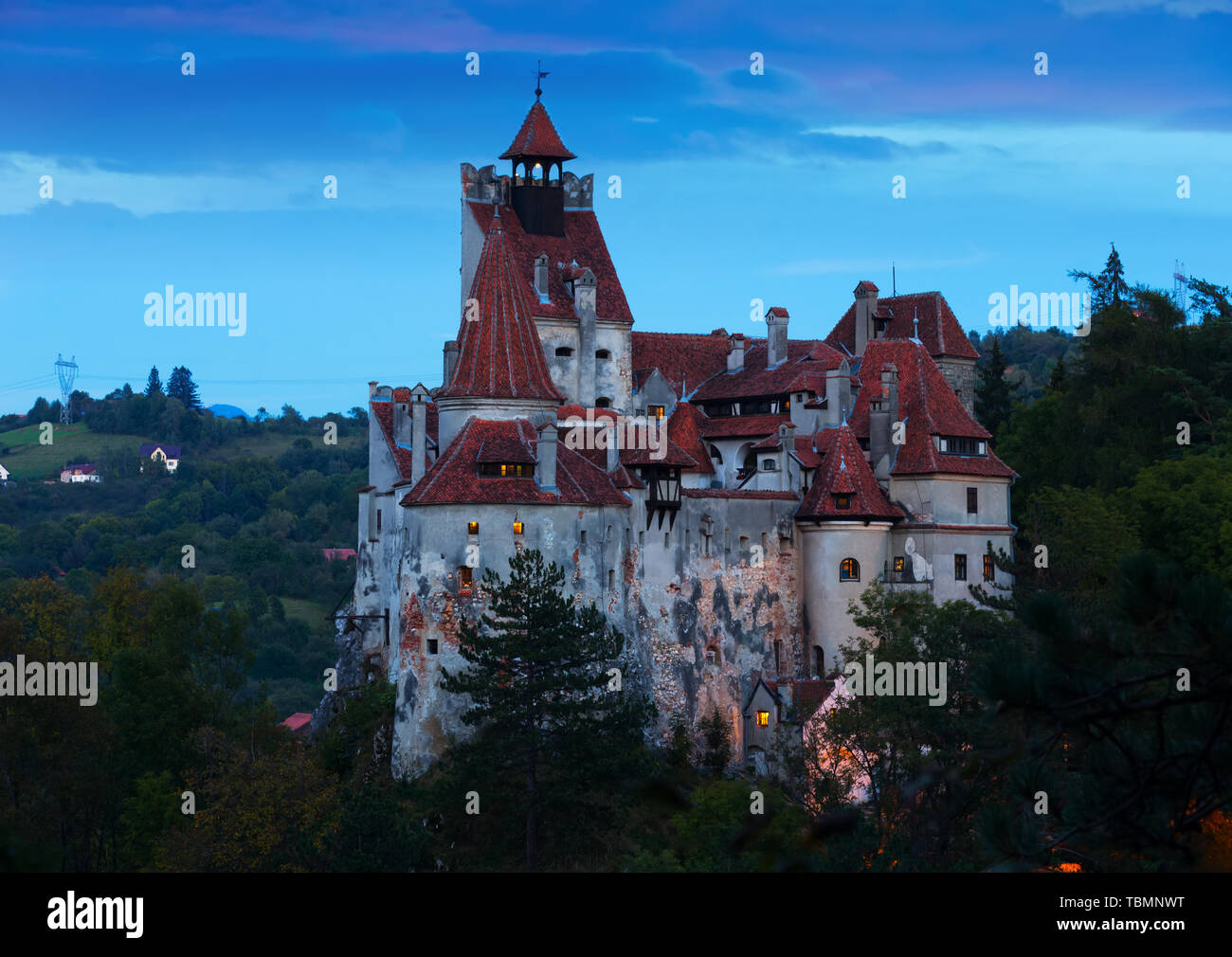 Le château de Bran connu comme le château de Dracula, Brasov, Roumanie ...