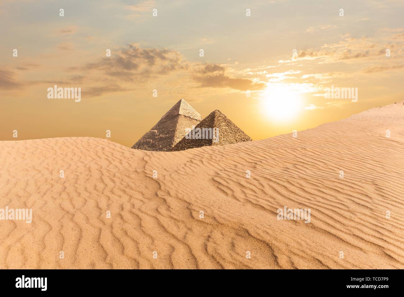 Pyramide de sable Banque de photographies et d’images à haute ...