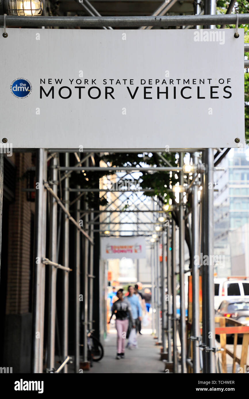 Department of motor vehicles Banque de photographies et d’images à ...