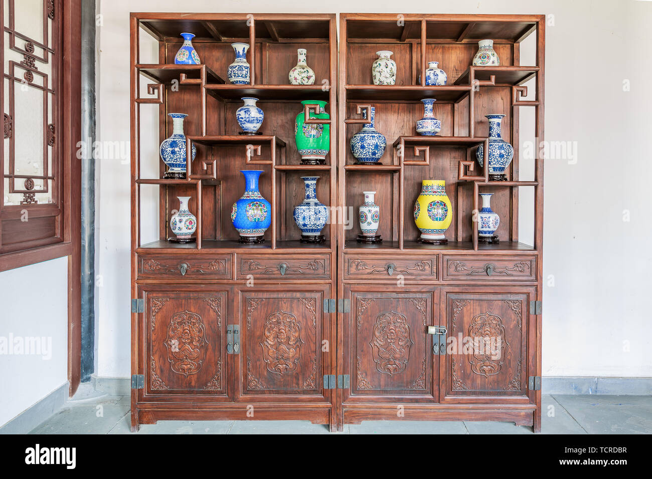 Meubles de chinoiserie Banque de photographies et d’images à haute ...