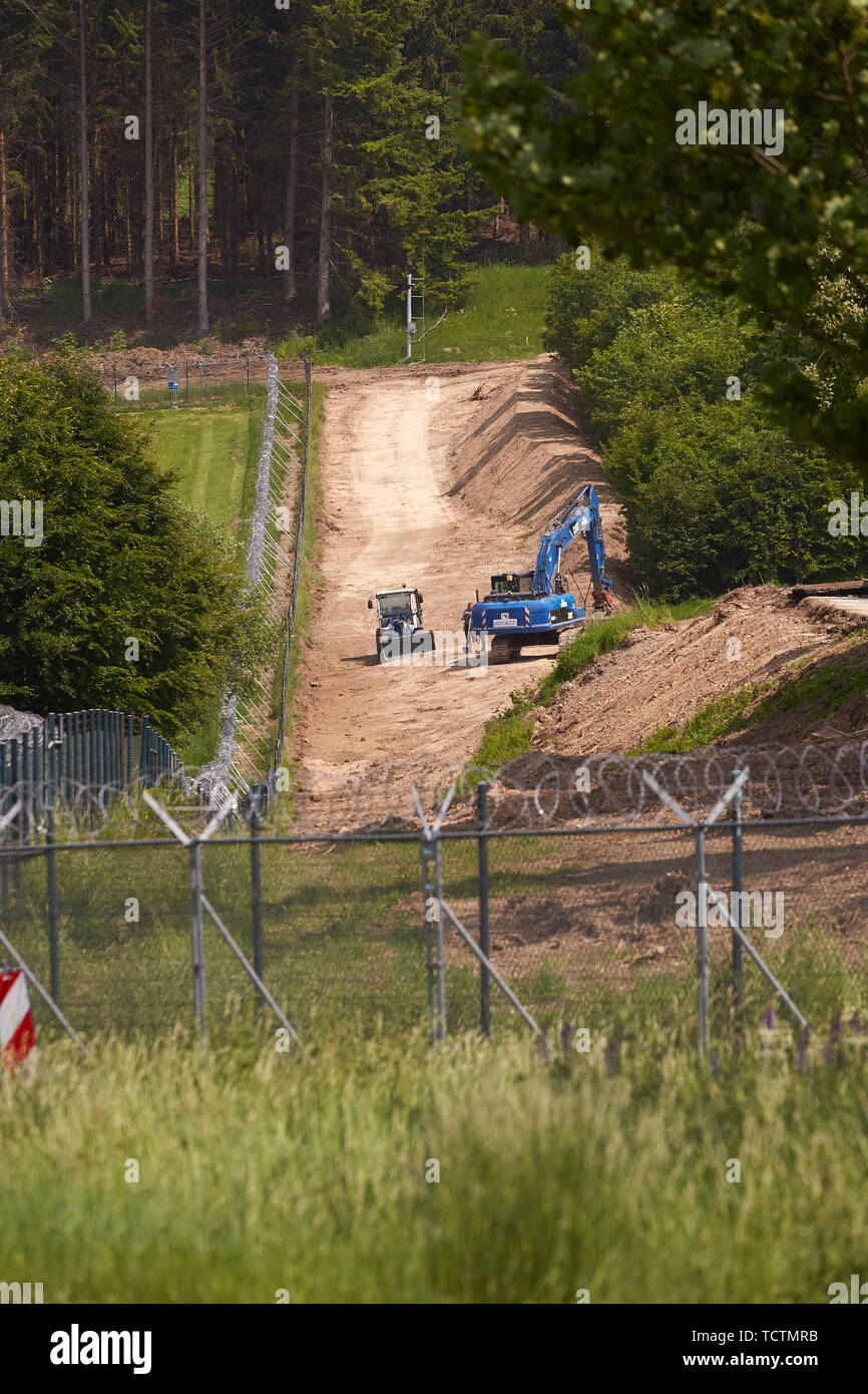 03 juin 2019, Rhénanie-Palatinat, Büchel : une barrière supplémentaire ...