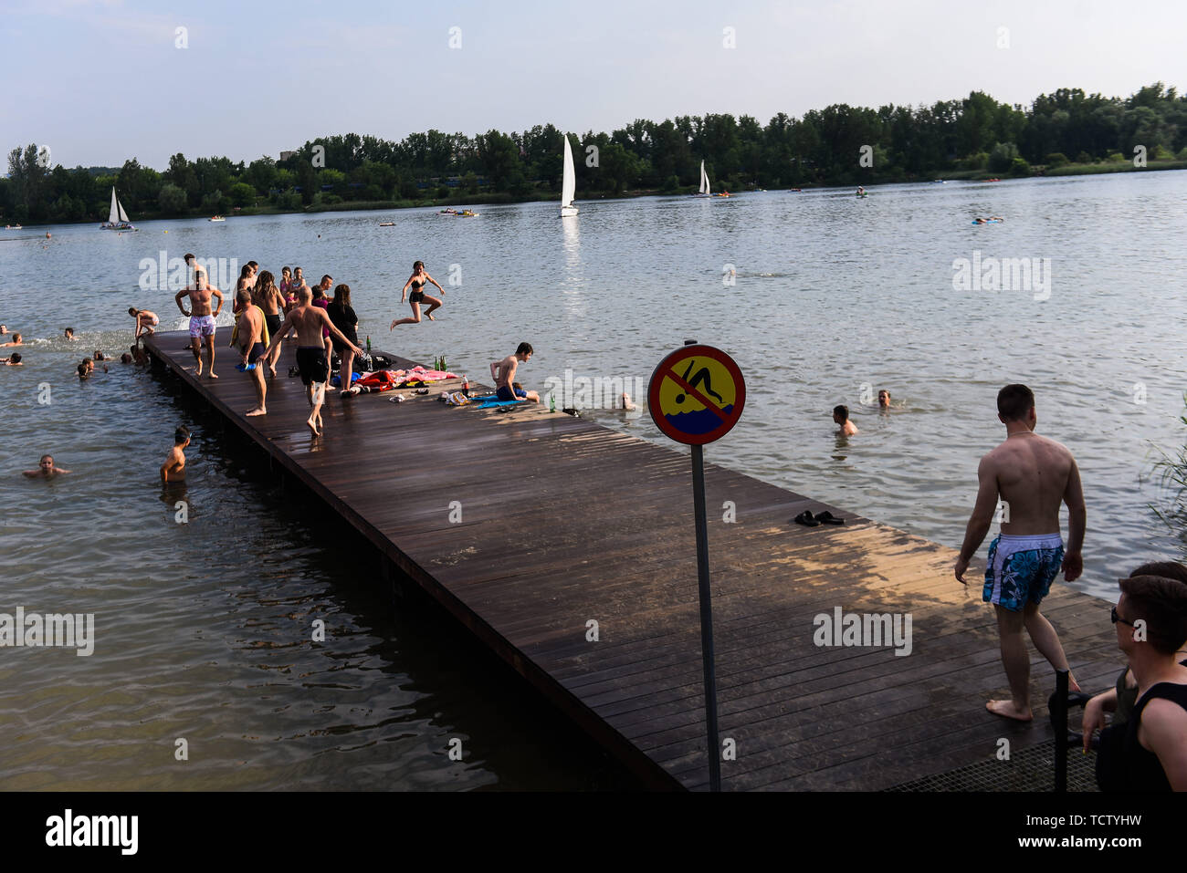 Lac de bagry Banque de photographies et d’images à haute résolution - Alamy
