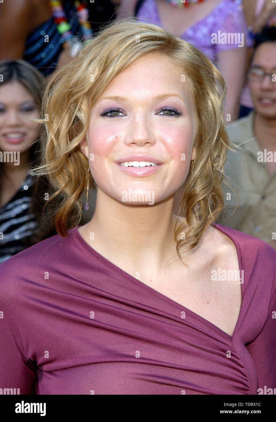 Aug 12, 2001 ; Los Angeles, CA, USA ; @ la chanteuse Mandy Moore 2001 ...