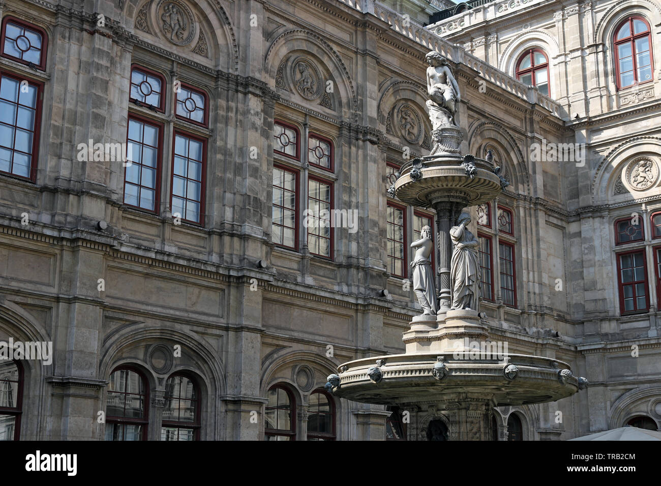 Statue opera house vienna Banque de photographies et d’images à haute ...