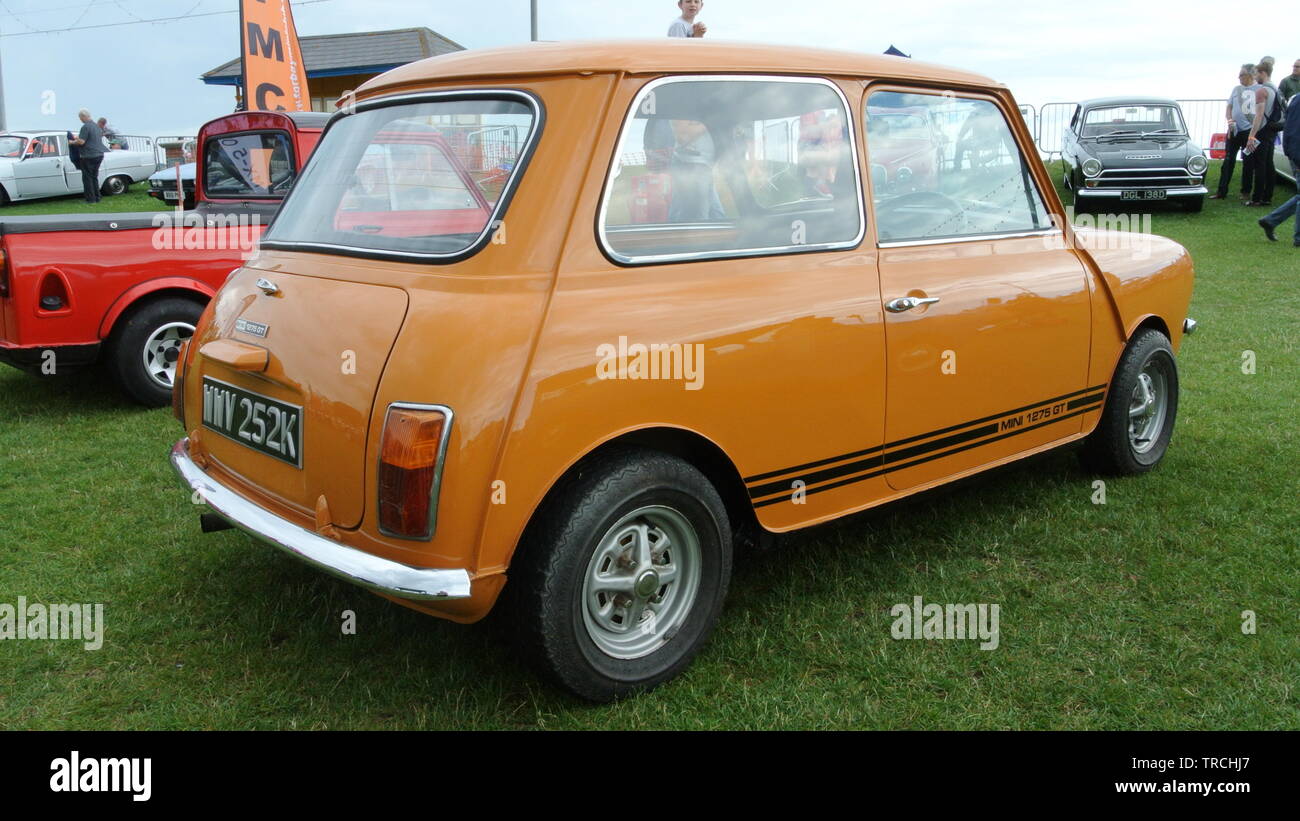 Une Austin Mini 1275 GT sans rouler sur l'affichage à l'Riviera Classic ...