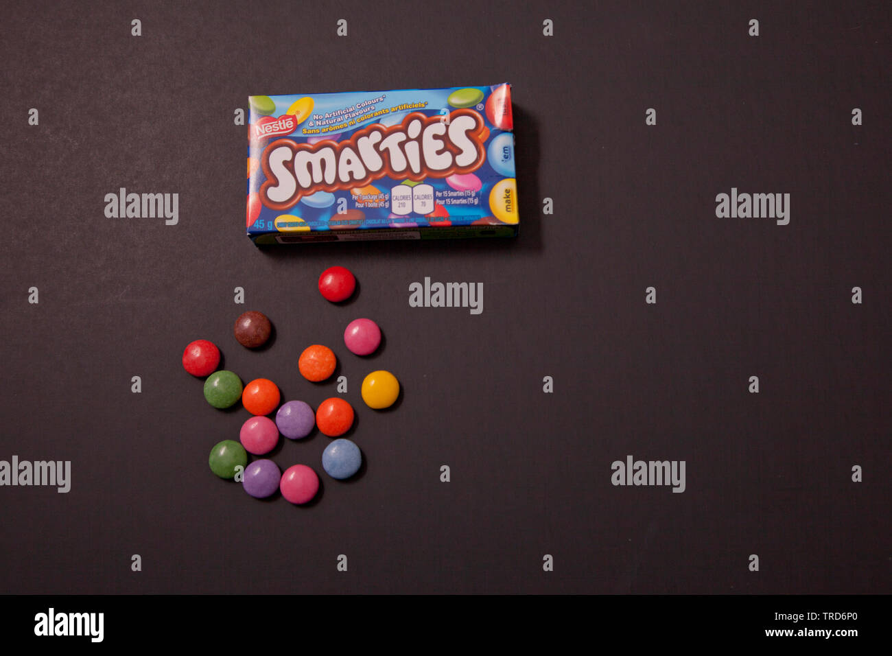 Smarties verts Banque de photographies et d’images à haute résolution ...