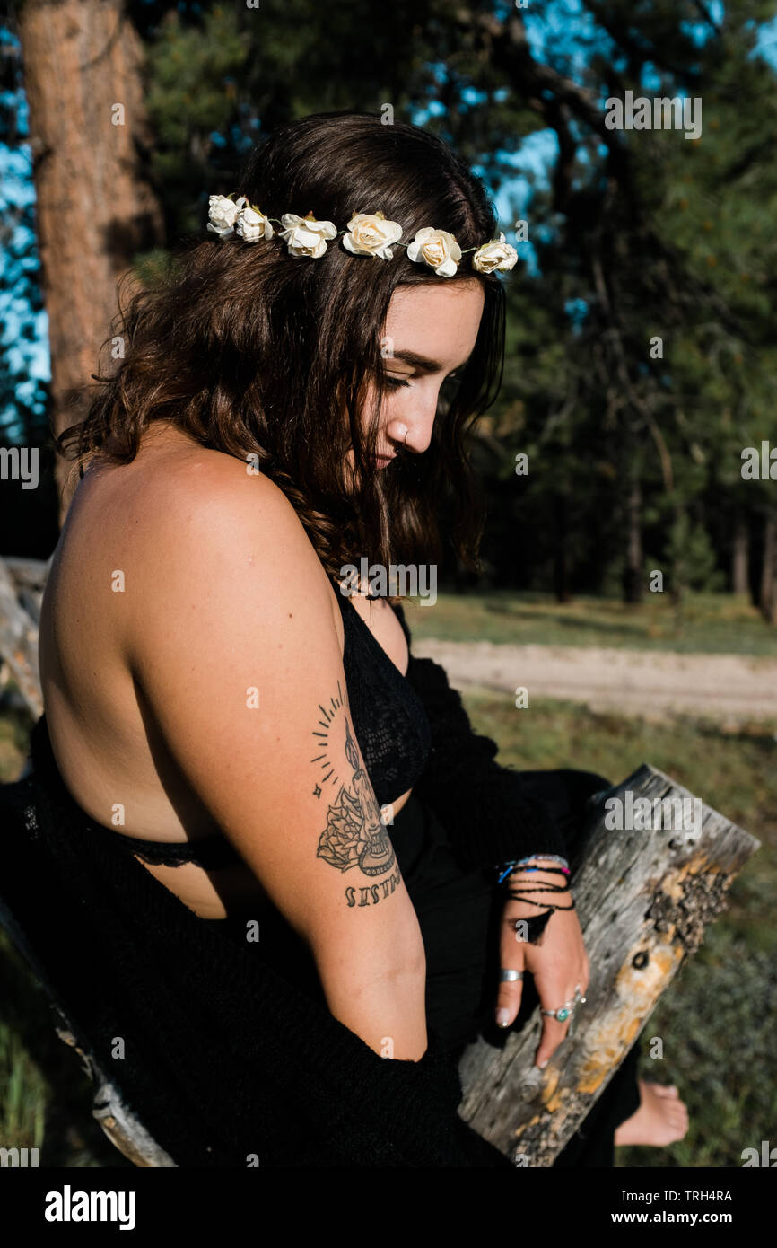 Busty Woman Vintage Banque Dimage Et Photos Alamy