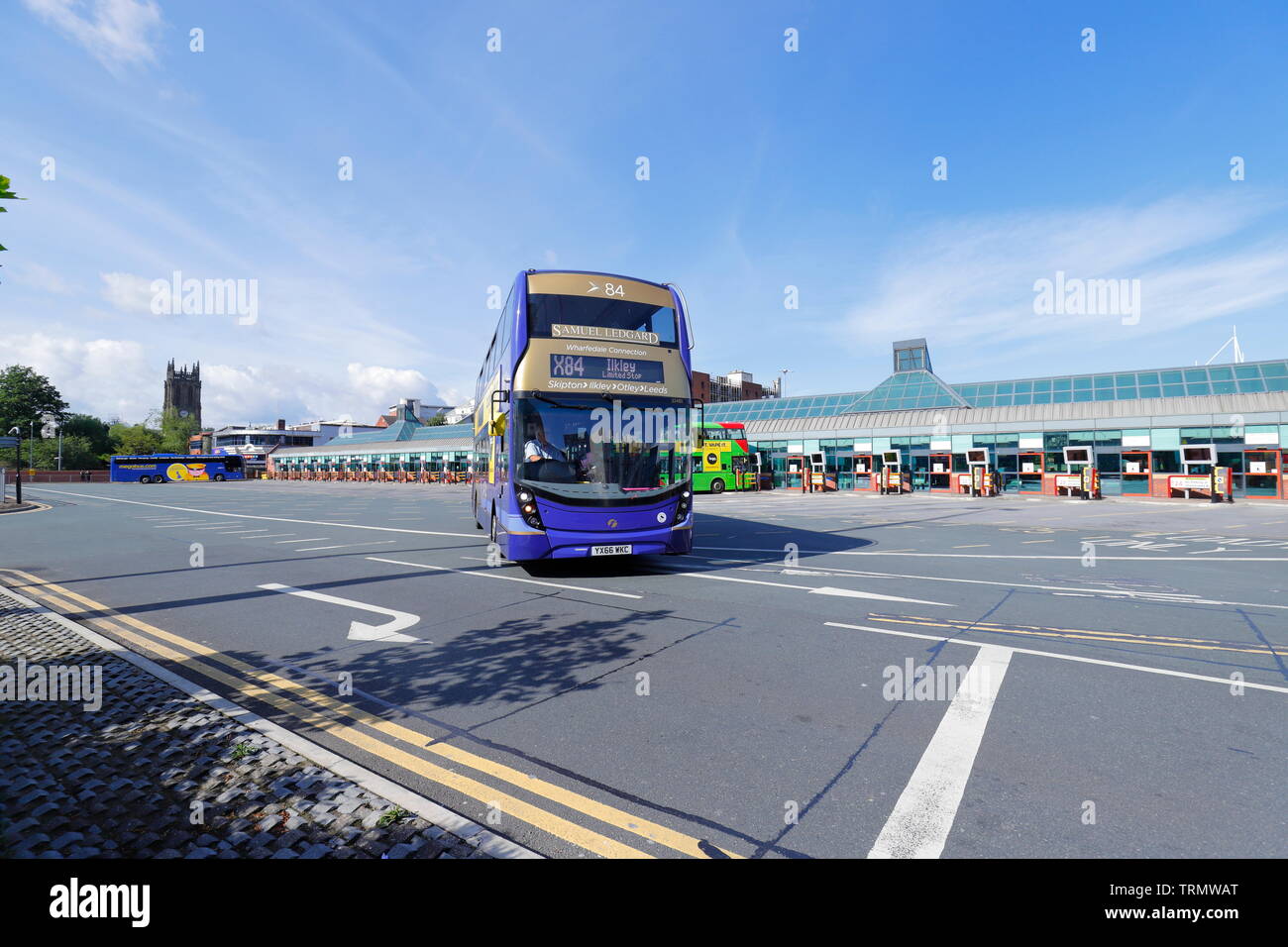 Bus leeds Banque de photographies et d’images à haute résolution - Alamy