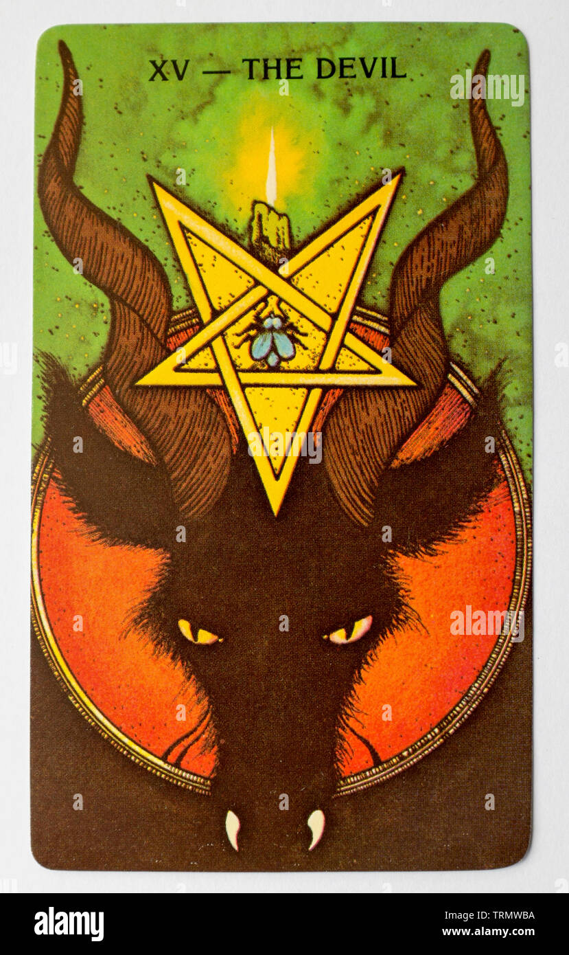 Devil tarot Banque de photographies et d’images à haute résolution - Alamy