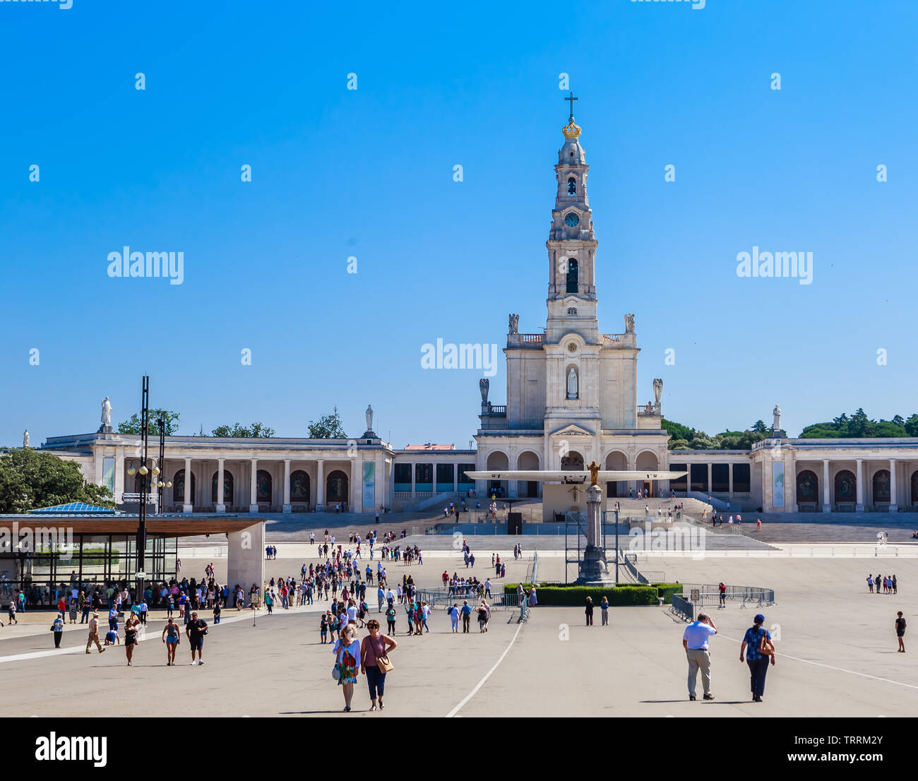 Sanctuaire de Fatima, au Portugal. Basilica de Nossa Senhora do Rosario ...
