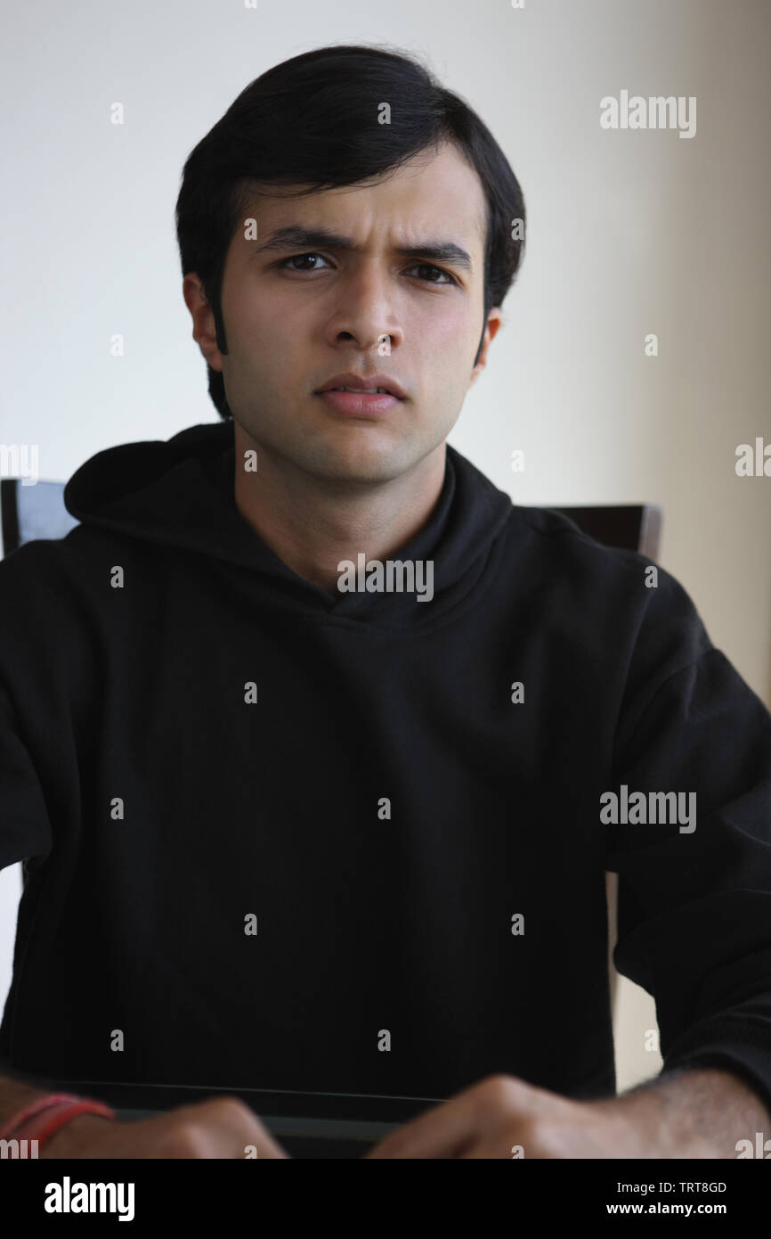 âge 34 ans homme Banque de photographies et d’images à haute résolution ...