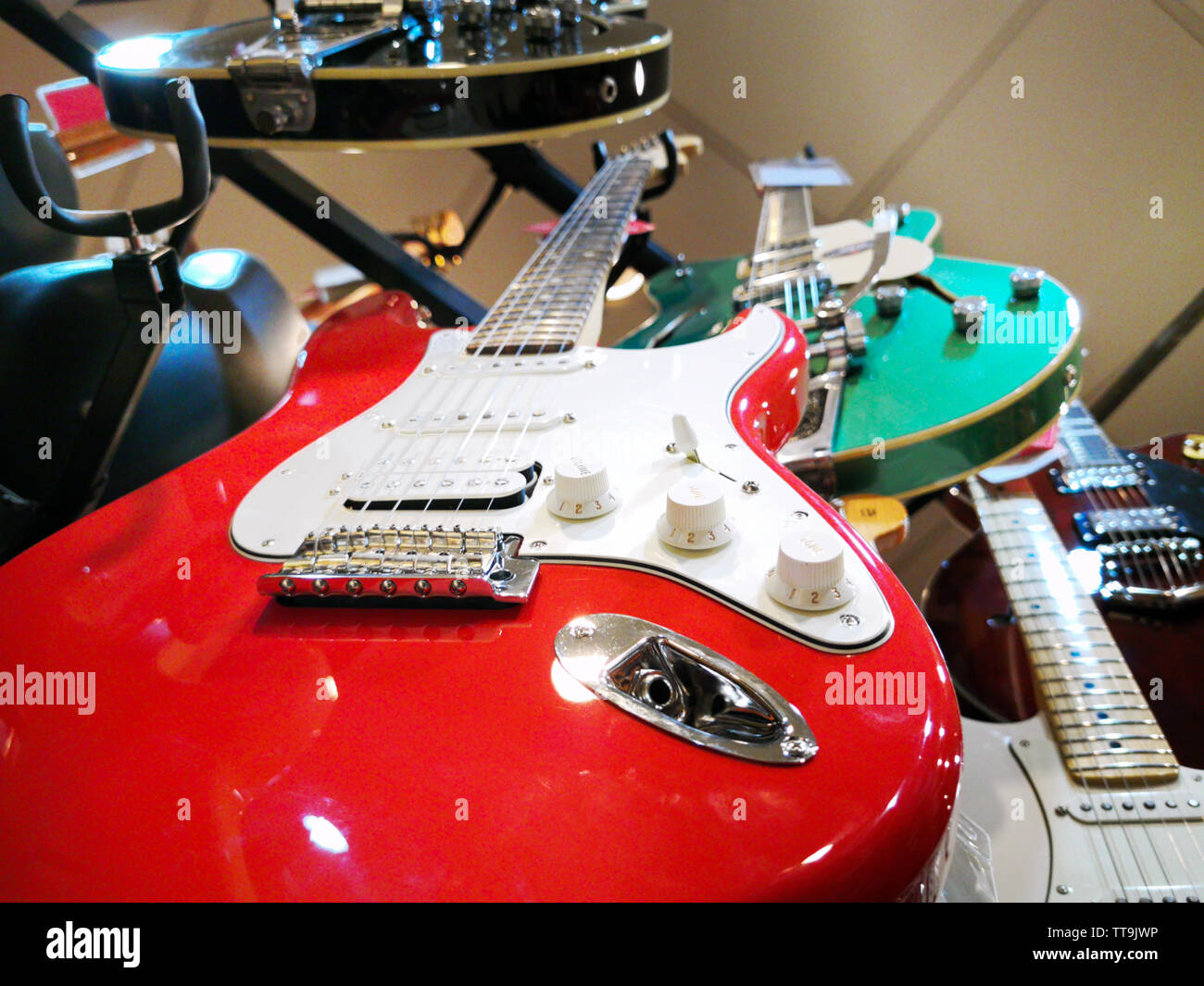 Stratocaster rouge Banque de photographies et d’images à haute ...