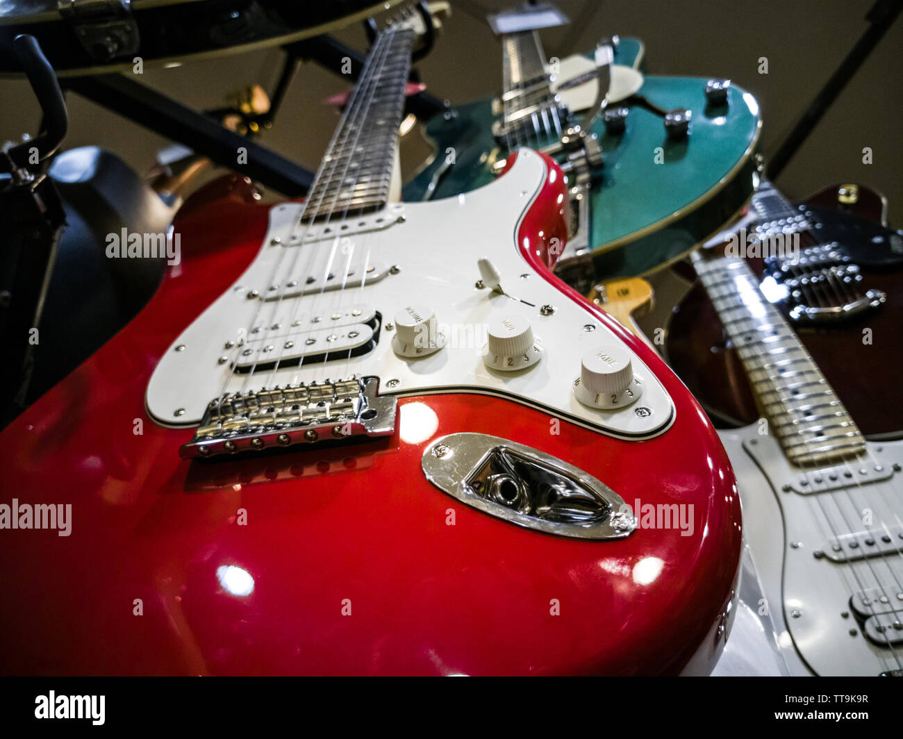 Strat rouge Banque de photographies et d’images à haute résolution - Alamy