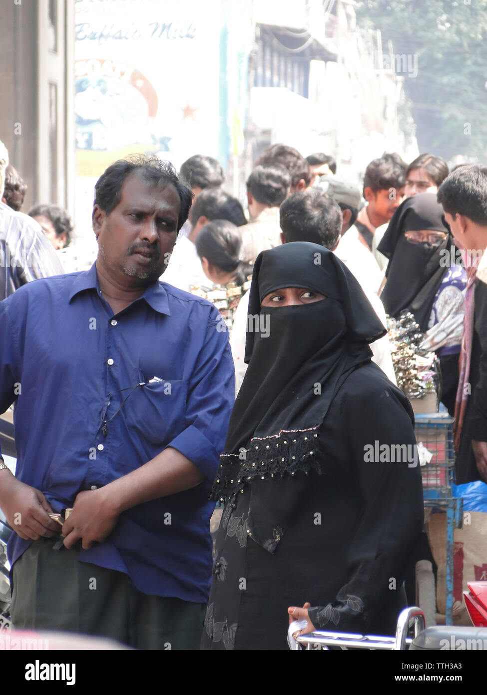Hijab chador burka Banque de photographies et d’images à haute ...