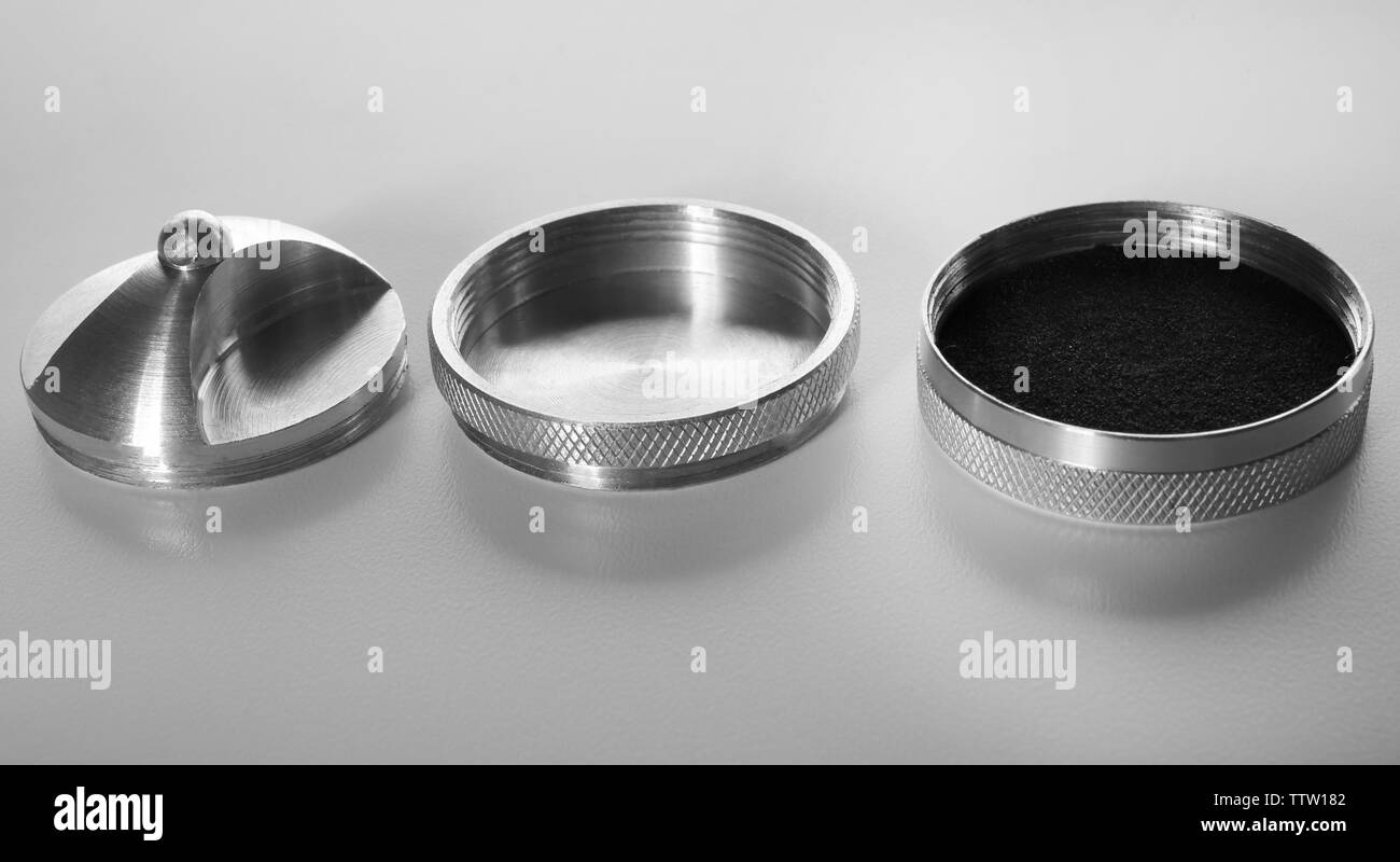 Timbre confidentiel Banque d'images noir et blanc - Page 2 - Alamy