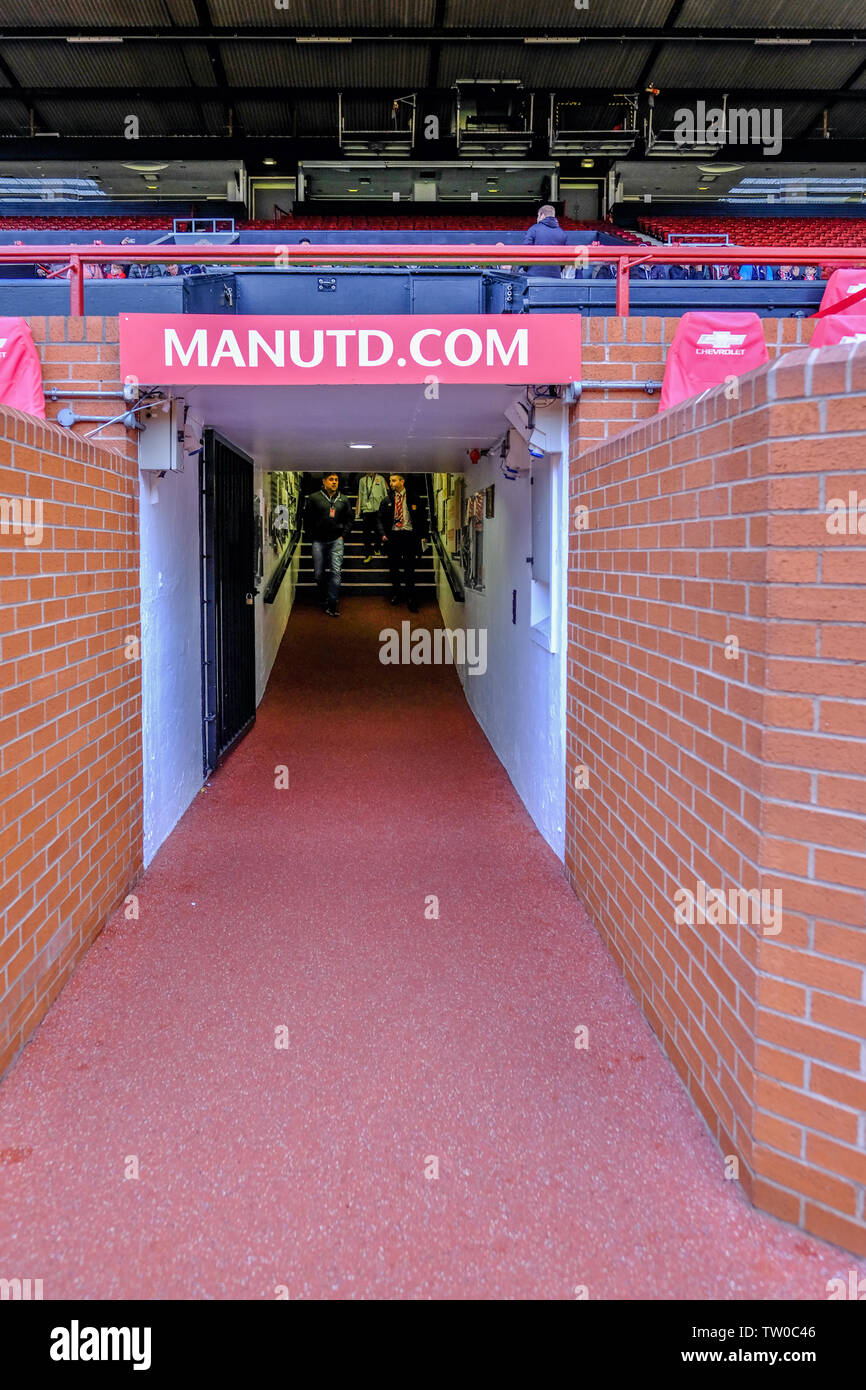 Manchester united tunnel Banque de photographies et d’images à haute ...