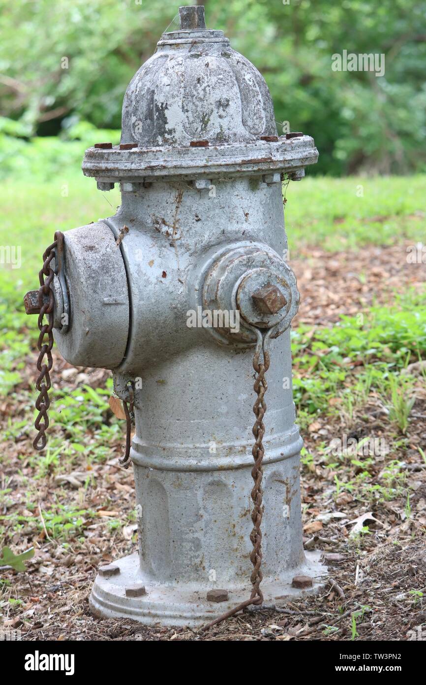 Old fire hydrant Banque de photographies et d’images à haute résolution ...