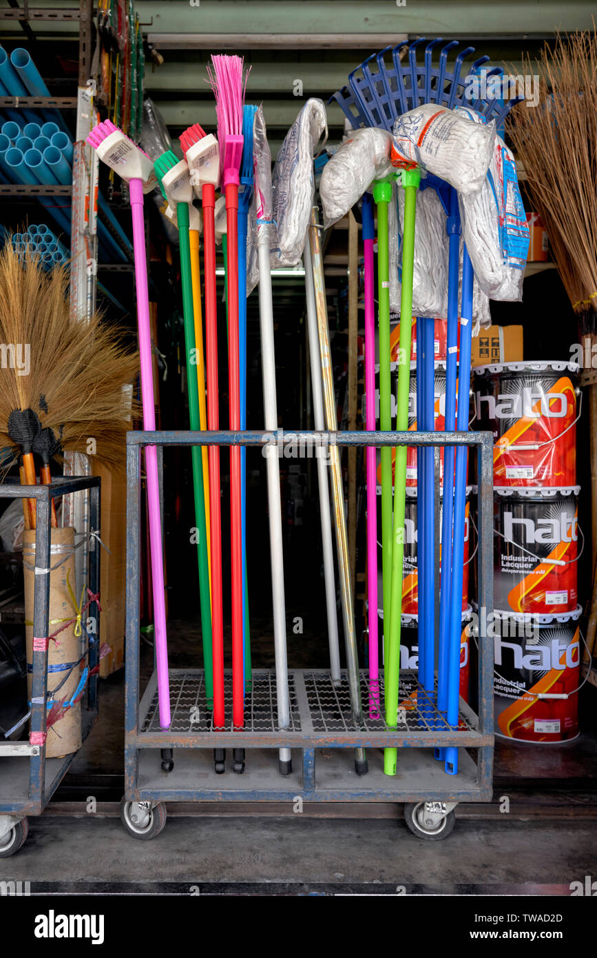 Hardware shop items store