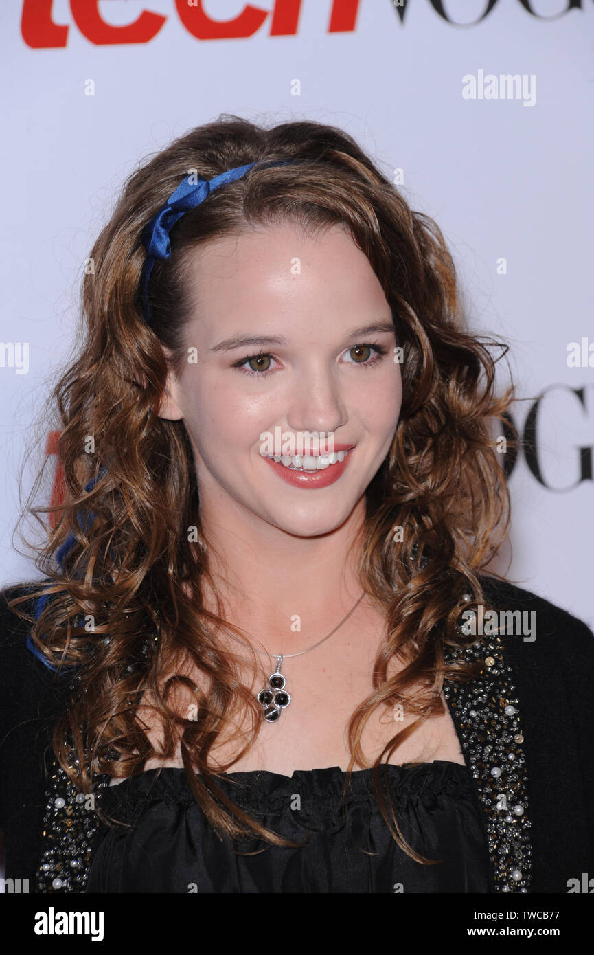 Kay panabaker portrait Banque de photographies et d’images à haute ...