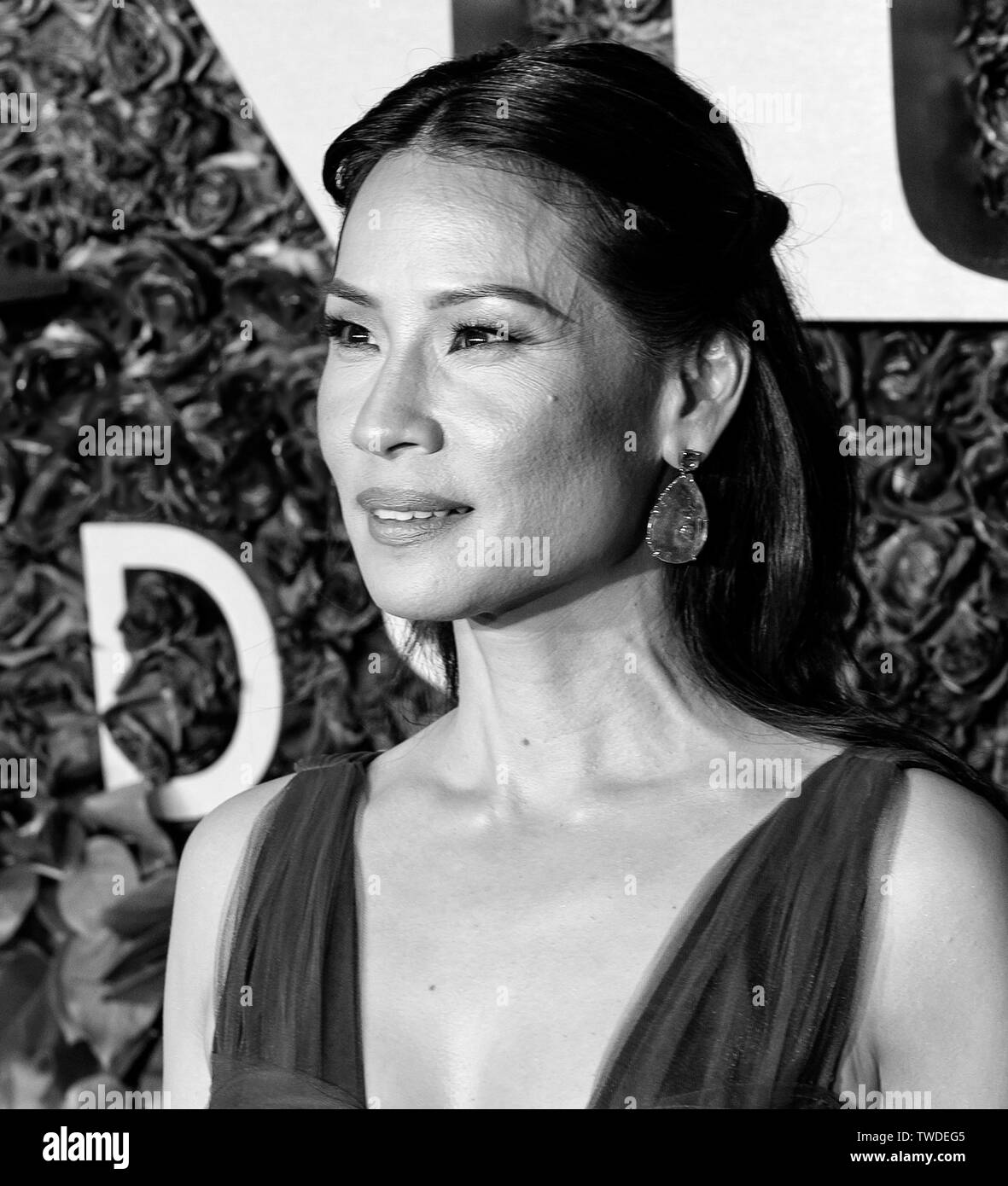 Lucy liu portrait Banque d'images noir et blanc - Alamy