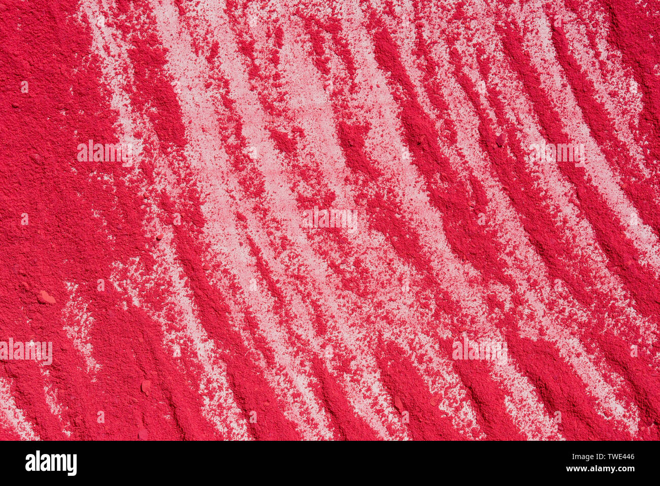 Poudre de couleur rouge Banque de photographies et d’images à haute ...