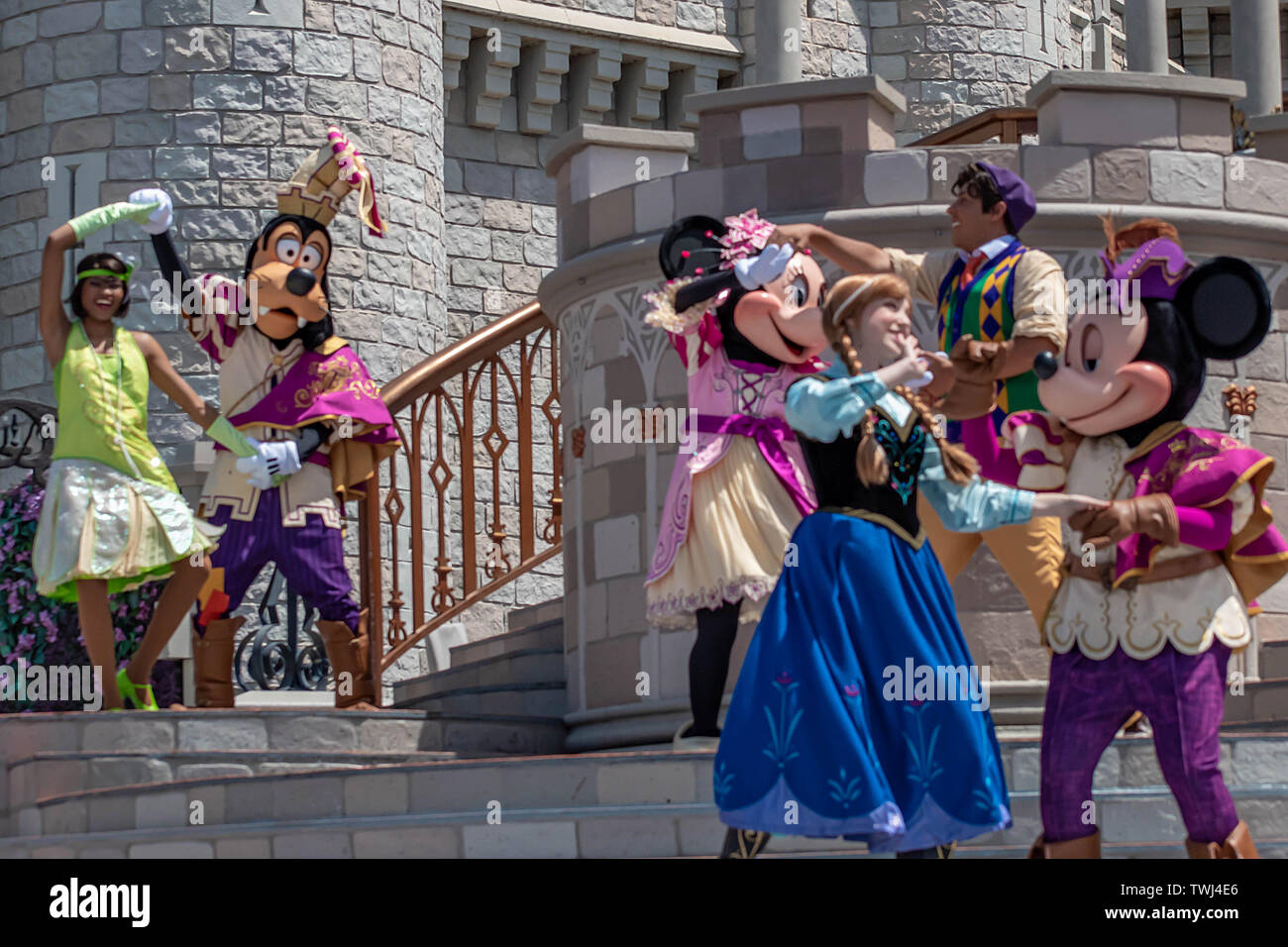 Princess tiana disney Banque de photographies et d’images à haute ...