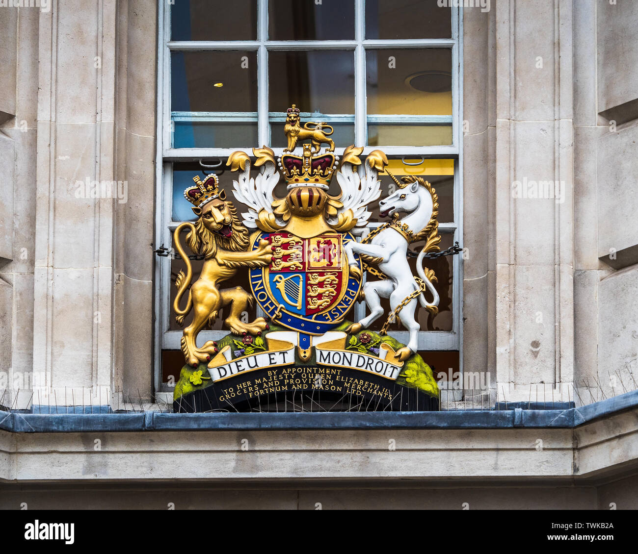 London royal crest Banque de photographies et d’images à haute ...