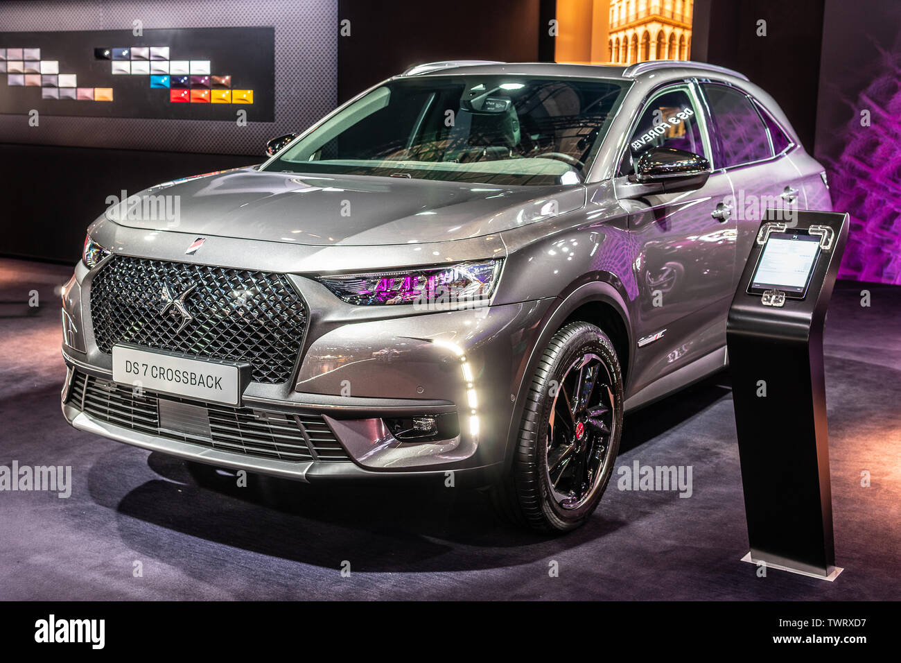 Citroen ds7 Banque de photographies et d’images à haute résolution - Alamy