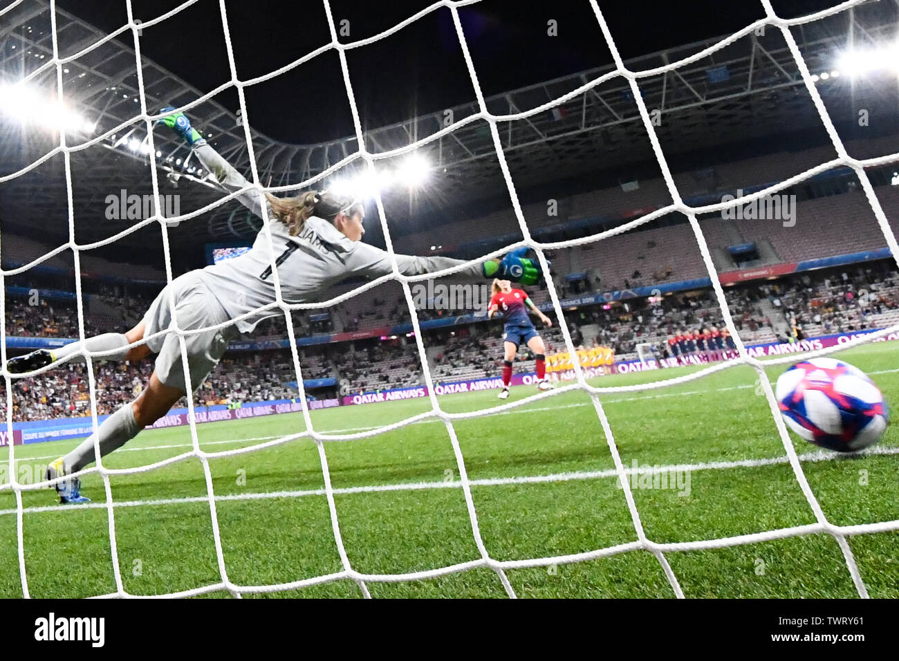 Lydia chen Banque de photographies et d’images à haute résolution - Alamy